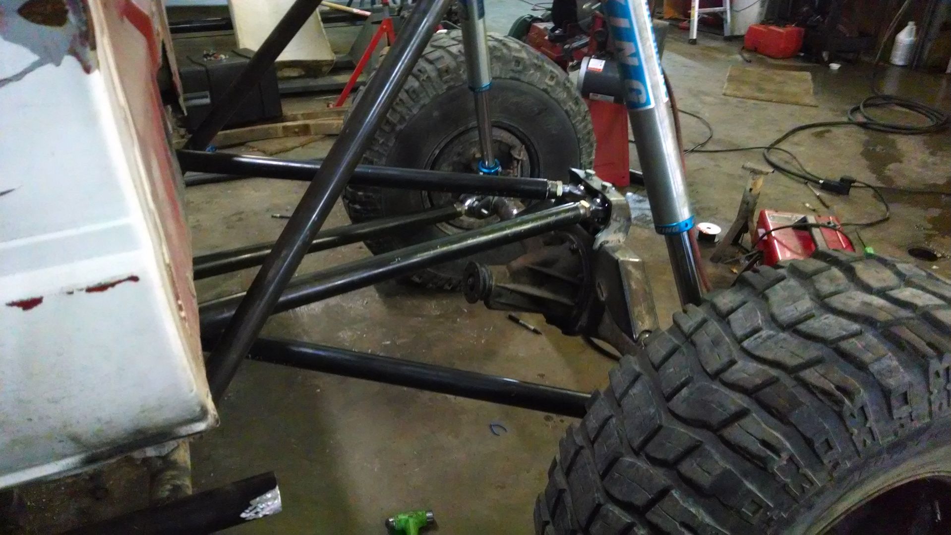 who has used Ruff Stuffs 4-link kits? feed back??? | Pirate 4x4