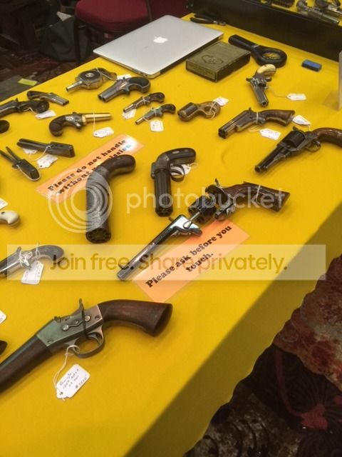 Big Reno gun show...recon pics from a free state...PIC HEAVY ...