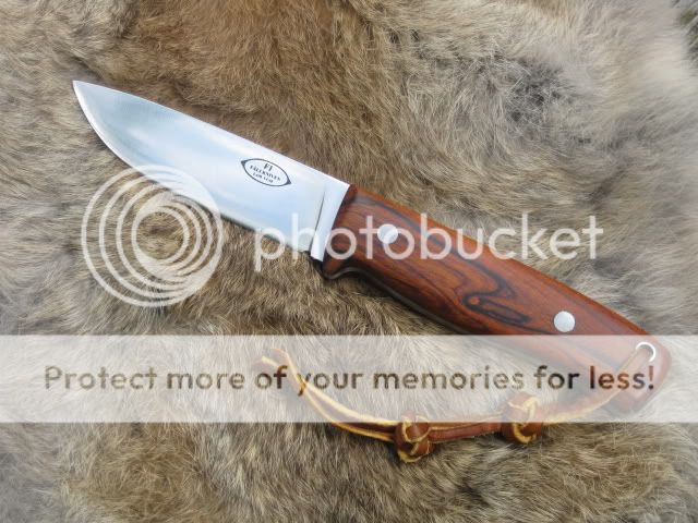 Fallkniven F1 vs. Bark River Custom Highland Special | BladeForums.com