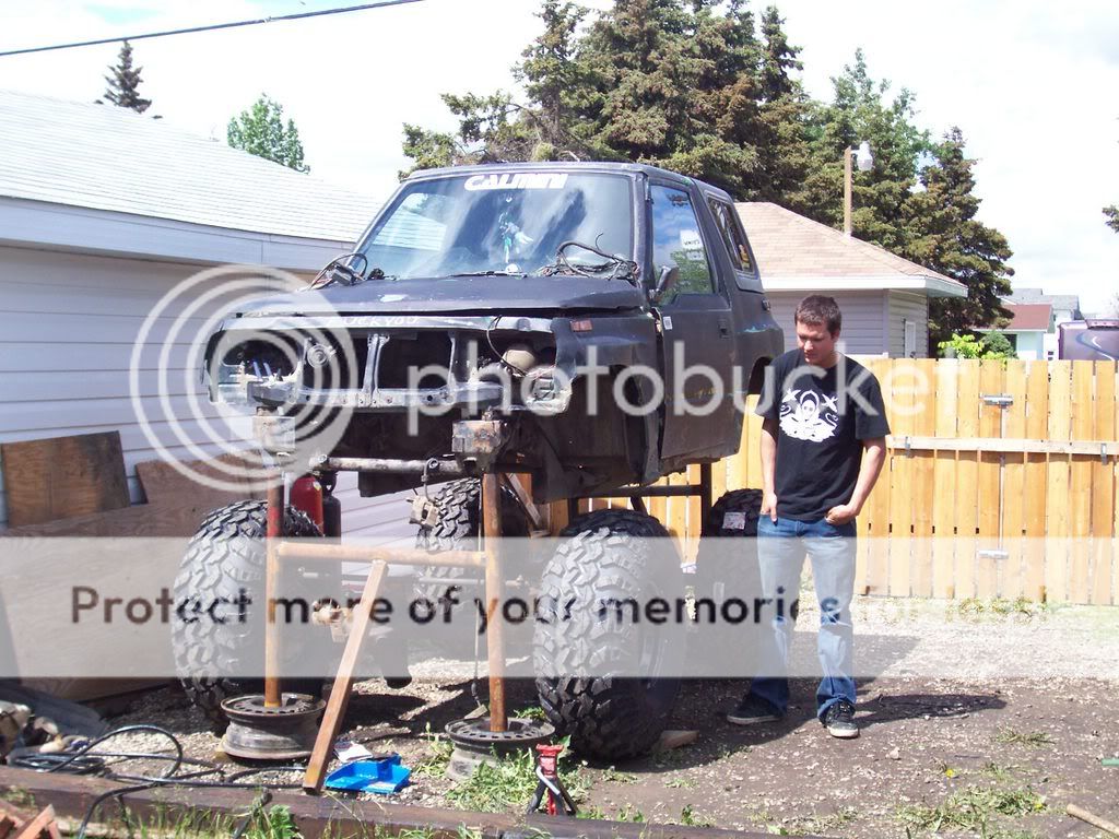 Tracker Build | Pirate 4x4